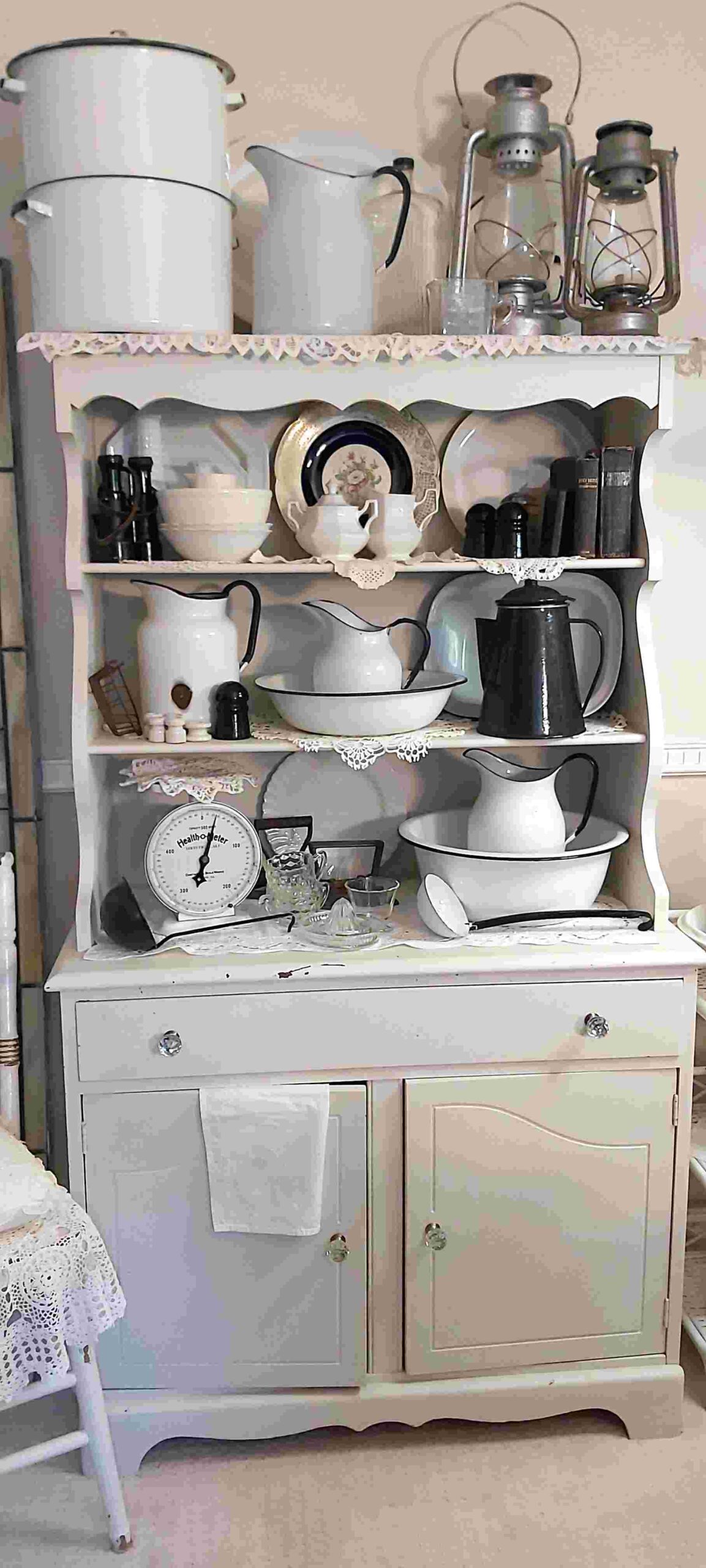 Black and White Enamelware Display - Everything Country CA