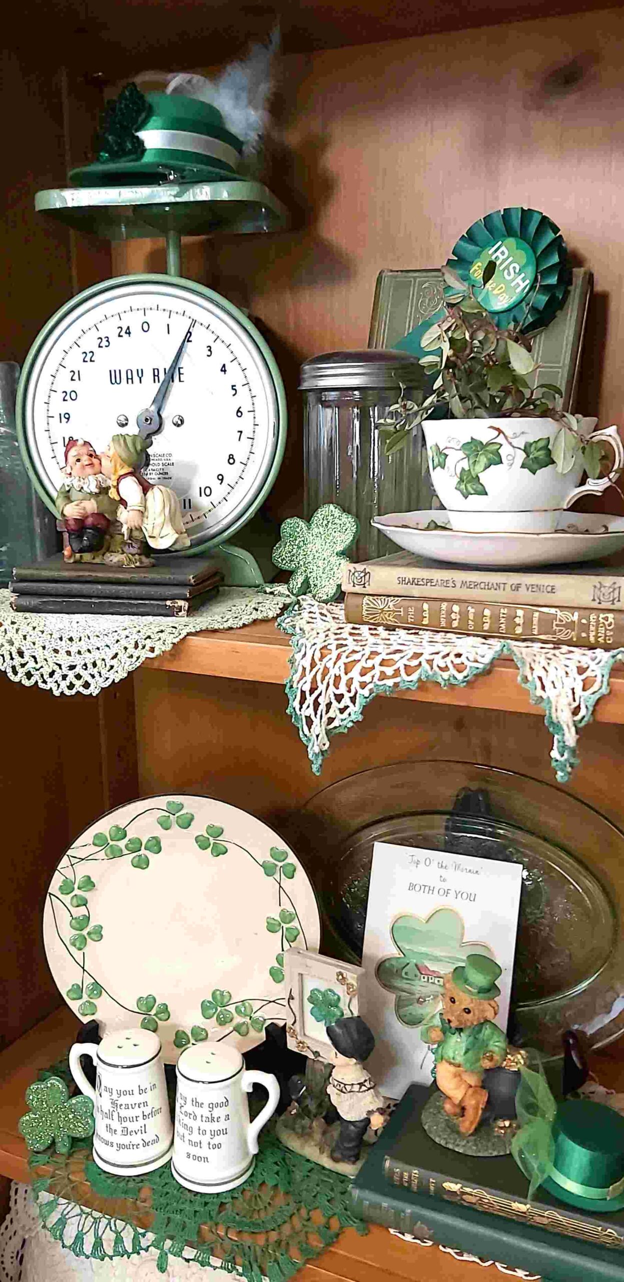 Vintage St. Patrick's Day Display - Everything Country CA